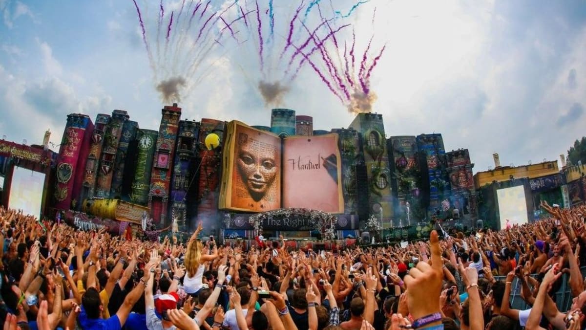 Tomorrowland 2019 store