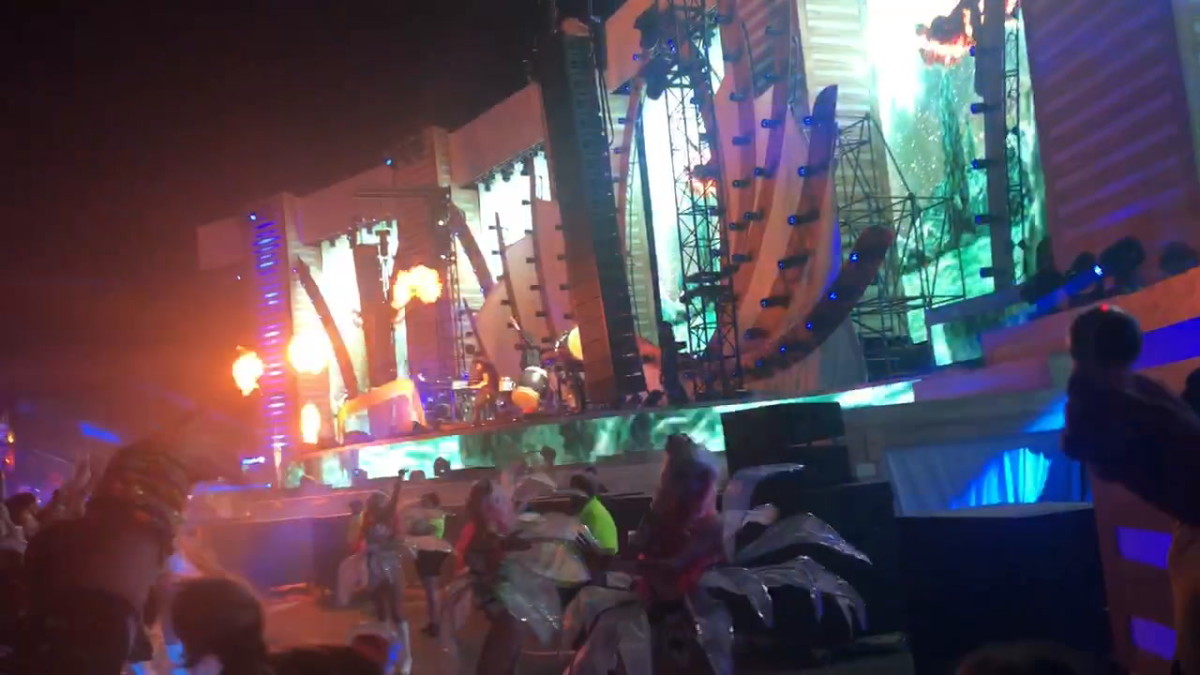 Illenium EDC 2018 - EDM.com - The Latest Electronic Dance Music News ... Illenium EDC 2018 - EDM.com - The Latest Electronic Dance Music News ...