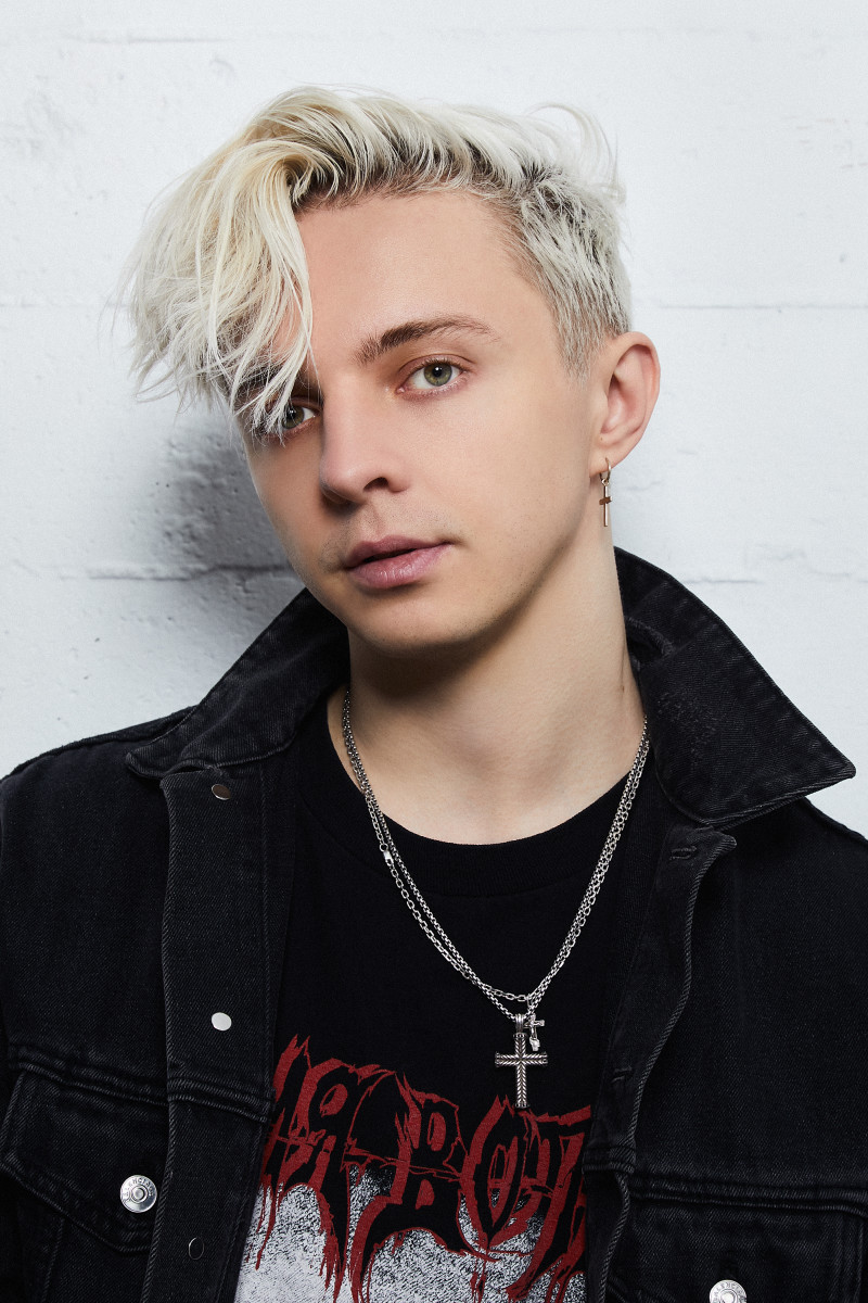Listen To ARTY's New Smash Single Listen To ARTY's New Smash Single